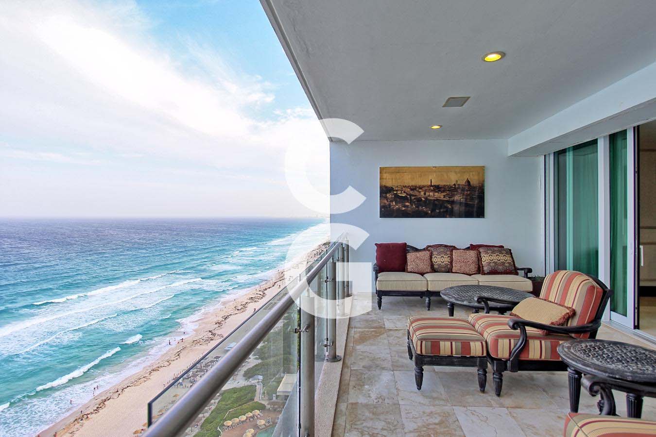 Departamento duplex en venta frente al mar en Cancún | CG
